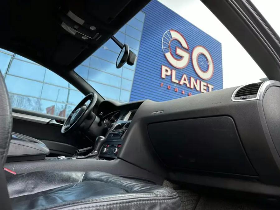 Grey Audi Q7 2006 in Riga, with an engine capacity of 3.00 L and mileage of 316 thousand km for 6390 €, photo 12 on AUTOMOTO.COM.LV