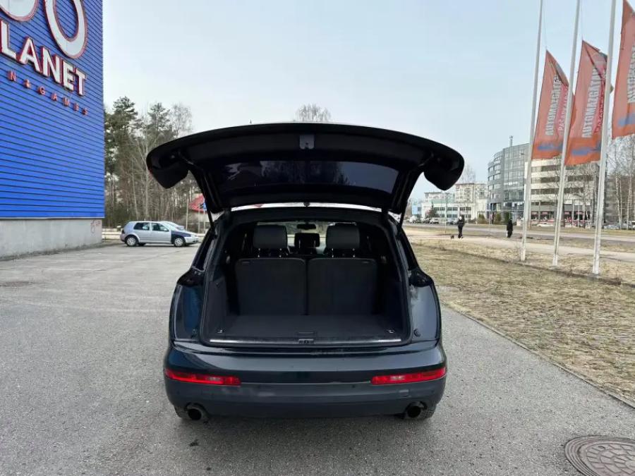 Grey Audi Q7 2006 in Riga, with an engine capacity of 3.00 L and mileage of 316 thousand km for 6390 €, photo 15 on AUTOMOTO.COM.LV