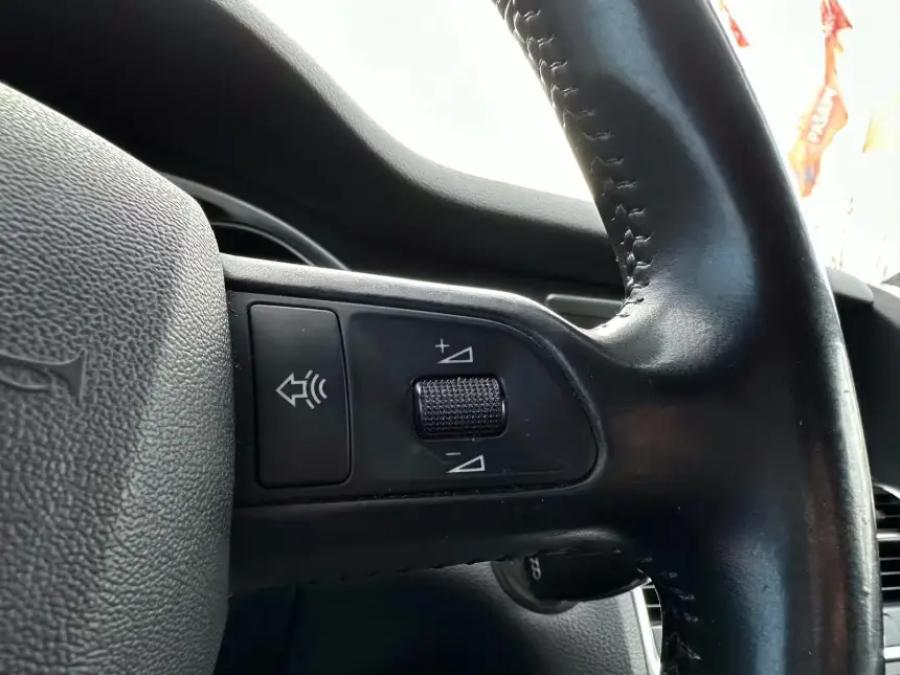Grey Audi Q7 2006 in Riga, with an engine capacity of 3.00 L and mileage of 316 thousand km for 6390 €, photo 17 on AUTOMOTO.COM.LV