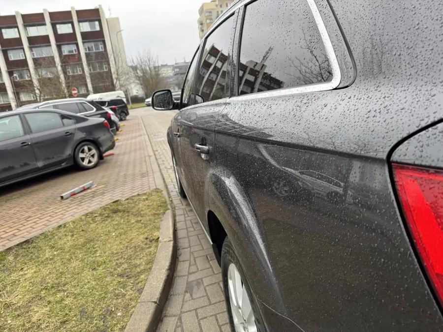 Grey Audi Q7 2006 in Riga, with an engine capacity of 3.00 L and mileage of 313 thousand km for 4990 €, photo 9 on AUTOMOTO.COM.LV