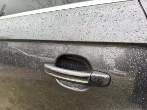 Grey Audi Q7 2006 in Riga, with an engine capacity of 3.00 L and mileage of 313 thousand km for 4990 €, photo 12 on AUTOMOTO.COM.LV