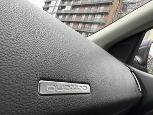 Grey Audi Q7 2006 in Riga, with an engine capacity of 3.00 L and mileage of 313 thousand km for 4990 €, photo 30 on AUTOMOTO.COM.LV