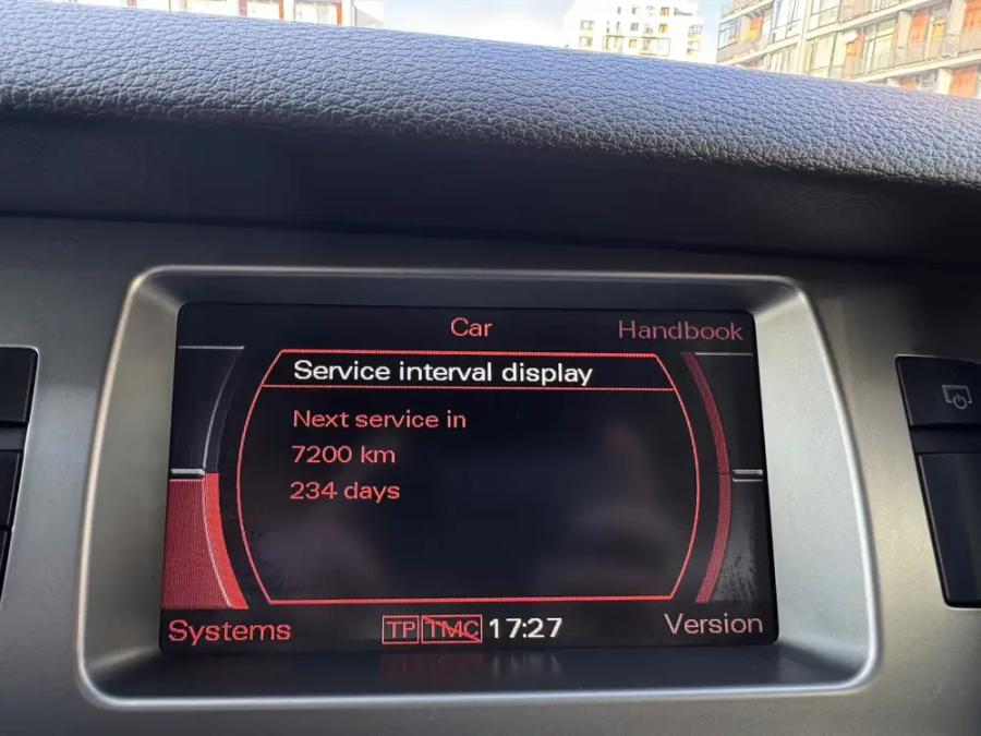 Grey Audi Q7 2006 in Riga, with an engine capacity of 3.00 L and mileage of 324 thousand km for 6490 €, photo 28 on AUTOMOTO.COM.LV