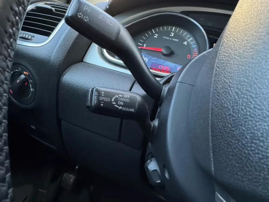 Grey Audi Q7 2006 in Riga, with an engine capacity of 3.00 L and mileage of 324 thousand km for 6490 €, photo 42 on AUTOMOTO.COM.LV