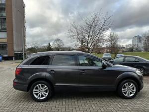 Grey Audi Q7 2006 in Riga, with an engine capacity of 3.00 L and mileage of 344 thousand km for 6490 €, photo 6 on AUTOMOTO.COM.LV