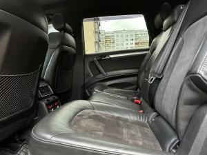 Grey Audi Q7 2006 in Riga, with an engine capacity of 3.00 L and mileage of 344 thousand km for 6490 €, photo 9 on AUTOMOTO.COM.LV