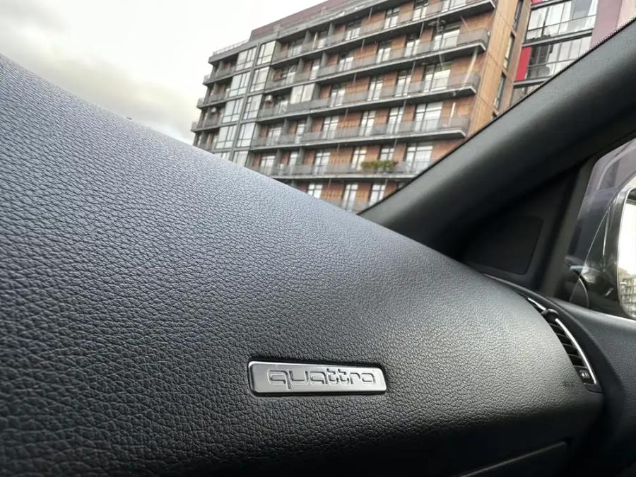 Grey Audi Q7 2006 in Riga, with an engine capacity of 3.00 L and mileage of 344 thousand km for 6490 €, photo 14 on AUTOMOTO.COM.LV