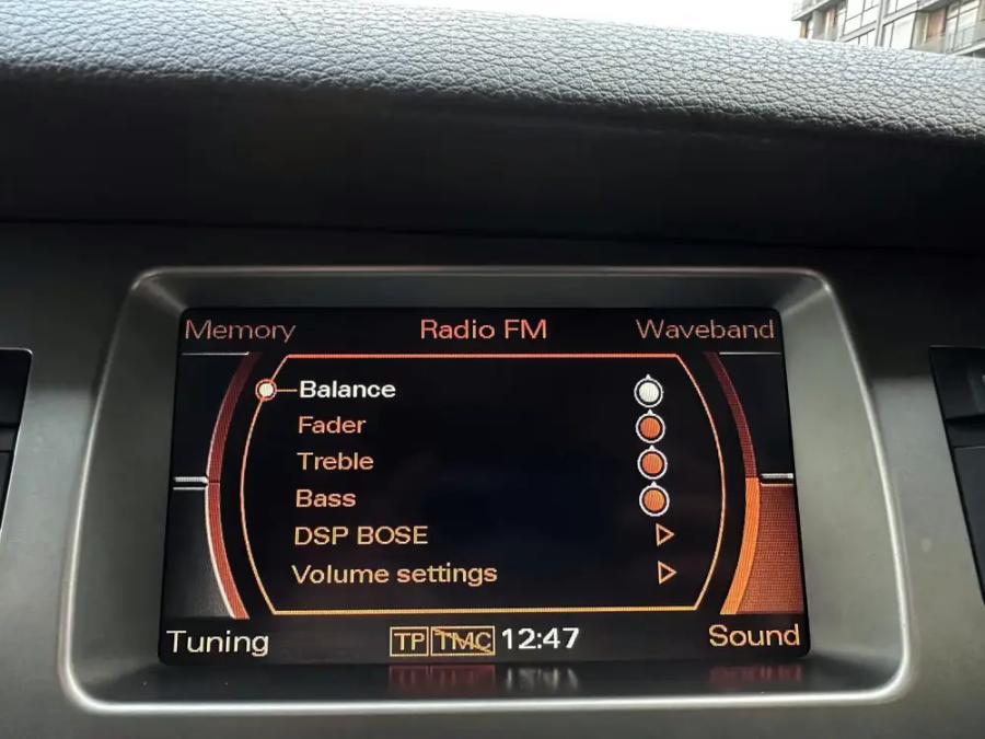 Grey Audi Q7 2006 in Riga, with an engine capacity of 3.00 L and mileage of 344 thousand km for 6490 €, photo 15 on AUTOMOTO.COM.LV