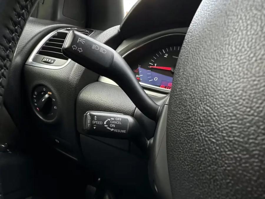 Grey Audi Q7 2006 in Riga, with an engine capacity of 3.00 L and mileage of 344 thousand km for 6490 €, photo 33 on AUTOMOTO.COM.LV