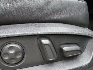 Grey Audi Q7 2006 in Riga, with an engine capacity of 3.00 L and mileage of 356 thousand km for 7490 €, photo 11 on AUTOMOTO.COM.LV
