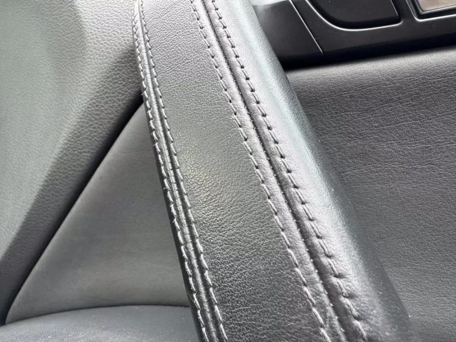 Grey Audi Q7 2006 in Riga, with an engine capacity of 3.00 L and mileage of 356 thousand km for 7490 €, photo 13 on AUTOMOTO.COM.LV