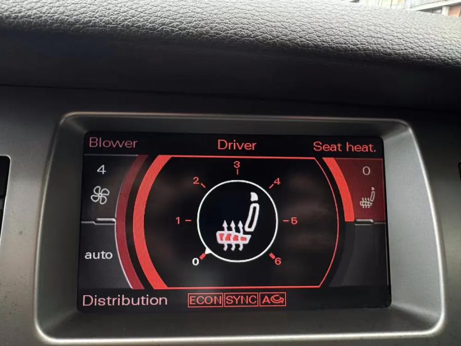 Grey Audi Q7 2006 in Riga, with an engine capacity of 3.00 L and mileage of 328 thousand km for 5990 €, photo 24 on AUTOMOTO.COM.LV