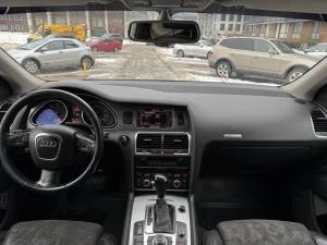 Grey Audi Q7 2006 in Riga, with an engine capacity of 3.00 L and mileage of 374 thousand km for 5990 €, photo 6 on AUTOMOTO.COM.LV