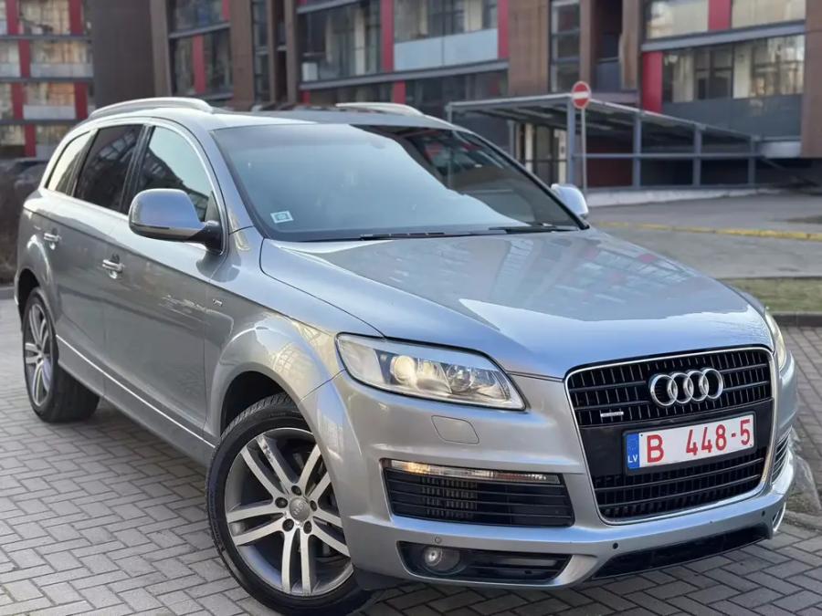 Pelēks Audi Q7 2006 Rīga, ar dzinēja tilpumu 3.00 L un nobraukumu 196 tūkst. km par 6790 €, foto 1 vietnē AUTOMOTO.COM.LV