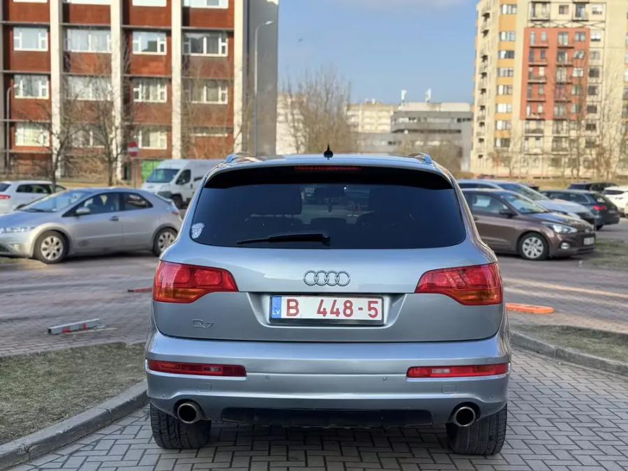 Pelēks Audi Q7 2006 Rīga, ar dzinēja tilpumu 3.00 L un nobraukumu 196 tūkst. km par 6790 €, foto 7 vietnē AUTOMOTO.COM.LV