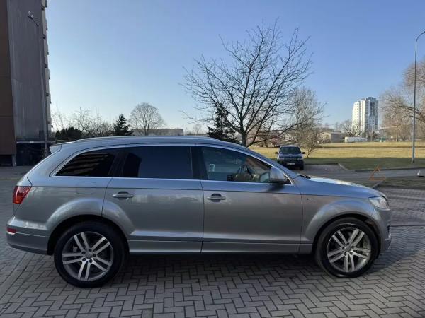 Grey Audi Q7 2006 in Riga, with an engine capacity of 3.00 L and mileage of 196 thousand km for 6790 €, photo 8 on AUTOMOTO.COM.LV