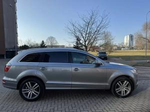 Pelēks Audi Q7 2006 Rīga, ar dzinēja tilpumu 3.00 L un nobraukumu 196 tūkst. km par 6790 €, foto 9 vietnē AUTOMOTO.COM.LV