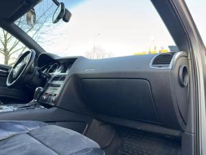 Pelēks Audi Q7 2006 Rīga, ar dzinēja tilpumu 3.00 L un nobraukumu 196 tūkst. km par 6790 €, foto 12 vietnē AUTOMOTO.COM.LV