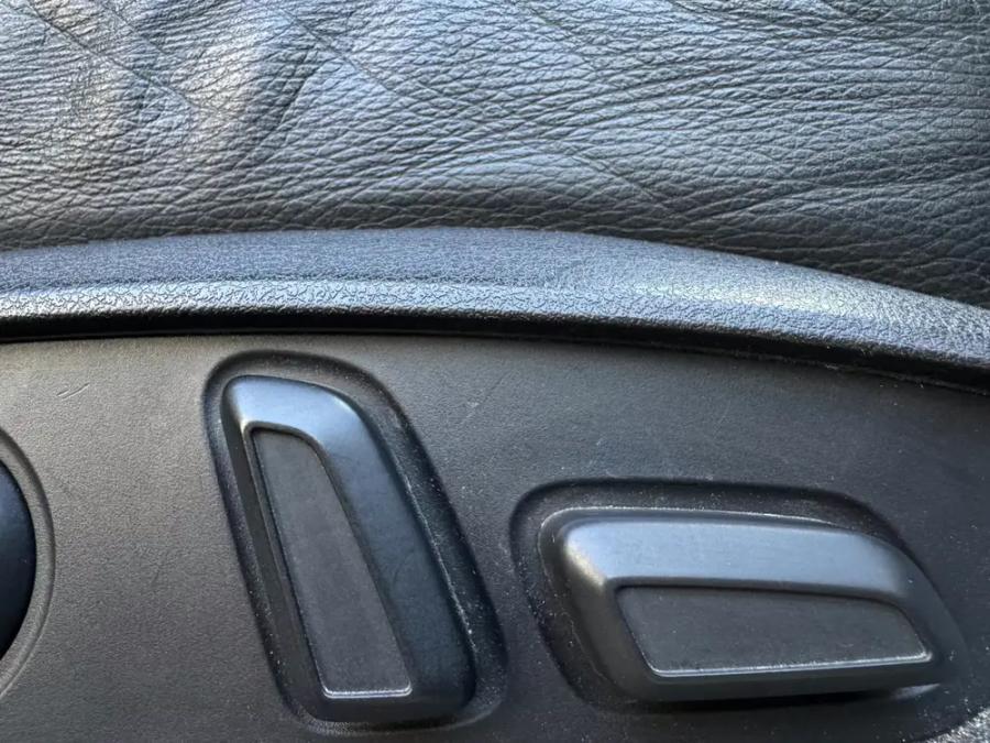 Pelēks Audi Q7 2006 Rīga, ar dzinēja tilpumu 3.00 L un nobraukumu 270 tūkst. km par 5990 €, foto 30 vietnē AUTOMOTO.COM.LV