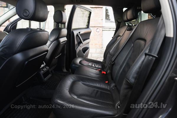 Pelēks Audi Q7 2006 Tallina, ar dzinēja tilpumu 3.00 L un nobraukumu 321 tūkst. km par 4500 €, foto 7 vietnē AUTOMOTO.COM.LV