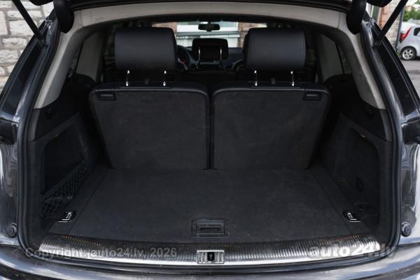 Pelēks Audi Q7 2006 Tallina, ar dzinēja tilpumu 3.00 L un nobraukumu 321 tūkst. km par 4500 €, foto 10 vietnē AUTOMOTO.COM.LV