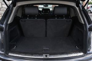 Grey Audi Q7 2006 in Tallinn, with an engine capacity of 3.00 L and mileage of 321 thousand km for 4500 €, photo 11 on AUTOMOTO.COM.LV