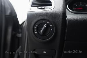 Grey Audi Q7 2006 in Tallinn, with an engine capacity of 3.00 L and mileage of 321 thousand km for 4500 €, photo 26 on AUTOMOTO.COM.LV