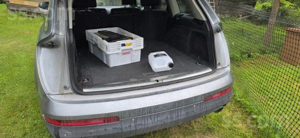 Pelēks Audi Q7 2006 Rīga, ar dzinēja tilpumu 3.00 L un nobraukumu 350 tūkst. km par 2300 €, foto 3 vietnē AUTOMOTO.COM.LV