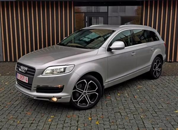Pelēks Audi Q7 2006 Rīga, ar dzinēja tilpumu 3.00 L un nobraukumu 278 tūkst. km par 8390 €, foto 1 vietnē AUTOMOTO.COM.LV