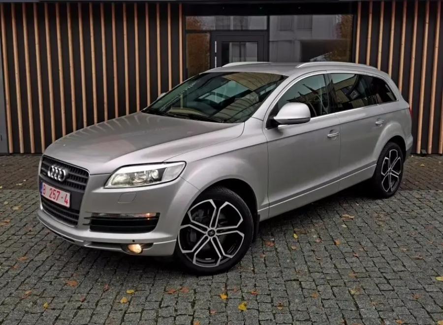 Grey Audi Q7 2006 in Riga, with an engine capacity of 3.00 L and mileage of 278 thousand km for 8390 €, photo 1 on AUTOMOTO.COM.LV