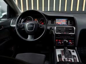 Grey Audi Q7 2006 in Riga, with an engine capacity of 3.00 L and mileage of 278 thousand km for 8390 €, photo 7 on AUTOMOTO.COM.LV