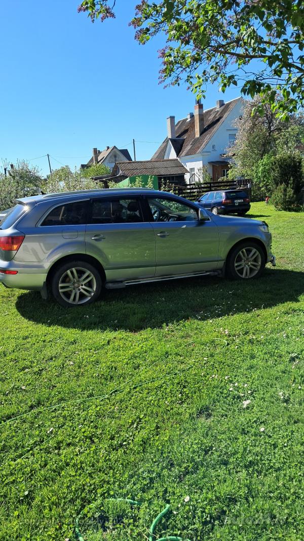 Pelēks Audi Q7 2006 Kohtla-Jerve, ar dzinēja tilpumu 3.00 L un nobraukumu 312 tūkst. km par 5800 €, foto 4 vietnē AUTOMOTO.COM.LV
