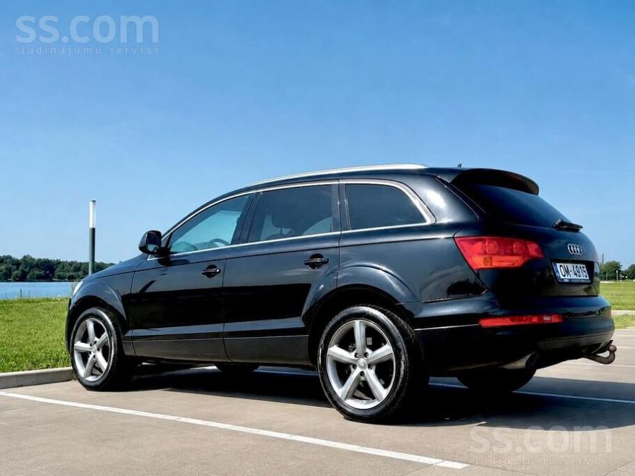 Pelēks Audi Q7 2006 Ogre, ar dzinēja tilpumu 3.00 L un nobraukumu 308 tūkst. km par 5700 €, foto 3 vietnē AUTOMOTO.COM.LV