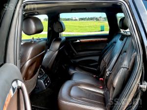 Pelēks Audi Q7 2006 Ogre, ar dzinēja tilpumu 3.00 L un nobraukumu 308 tūkst. km par 5700 €, foto 8 vietnē AUTOMOTO.COM.LV