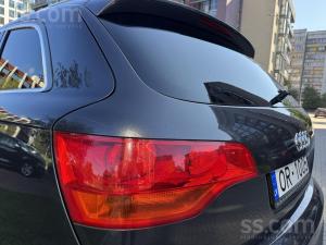 Grey Audi Q7 2006 in Riga, with an engine capacity of 3.00 L and mileage of 383 thousand km for 5690 €, photo 8 on AUTOMOTO.COM.LV