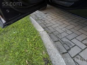 Grey Audi Q7 2006 in Riga, with an engine capacity of 3.00 L and mileage of 383 thousand km for 5690 €, photo 14 on AUTOMOTO.COM.LV