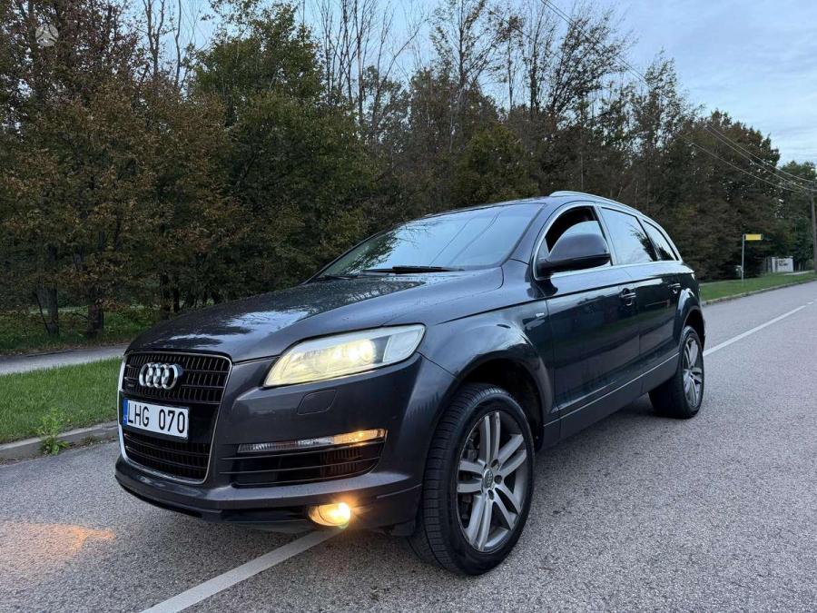 Pelēks Audi Q7 2006 Kauņa, ar dzinēja tilpumu 2.97 L un nobraukumu 320 tūkst. km par 5650 €, foto 1 vietnē AUTOMOTO.COM.LV