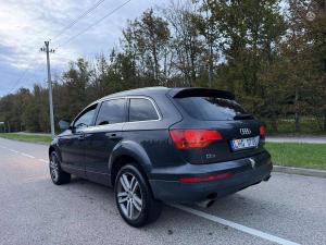 Pelēks Audi Q7 2006 Kauņa, ar dzinēja tilpumu 2.97 L un nobraukumu 320 tūkst. km par 5650 €, foto 8 vietnē AUTOMOTO.COM.LV
