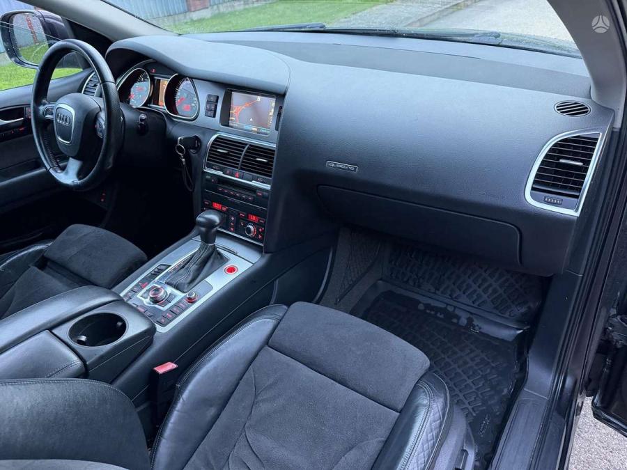 Pelēks Audi Q7 2006 Kauņa, ar dzinēja tilpumu 2.97 L un nobraukumu 320 tūkst. km par 5650 €, foto 18 vietnē AUTOMOTO.COM.LV