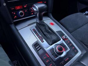 Pelēks Audi Q7 2006 Kauņa, ar dzinēja tilpumu 2.97 L un nobraukumu 320 tūkst. km par 5650 €, foto 23 vietnē AUTOMOTO.COM.LV