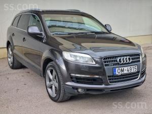 Pelēks Audi Q7 2006 Ogre, ar dzinēja tilpumu 3.00 L un nobraukumu 310 tūkst. km par 5750 €, foto 4 vietnē AUTOMOTO.COM.LV
