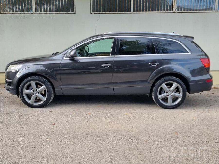 Pelēks Audi Q7 2006 Ogre, ar dzinēja tilpumu 3.00 L un nobraukumu 310 tūkst. km par 5750 €, foto 6 vietnē AUTOMOTO.COM.LV