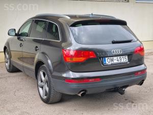 Pelēks Audi Q7 2006 Ogre, ar dzinēja tilpumu 3.00 L un nobraukumu 310 tūkst. km par 5750 €, foto 7 vietnē AUTOMOTO.COM.LV