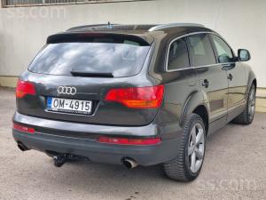Pelēks Audi Q7 2006 Ogre, ar dzinēja tilpumu 3.00 L un nobraukumu 310 tūkst. km par 5750 €, foto 9 vietnē AUTOMOTO.COM.LV