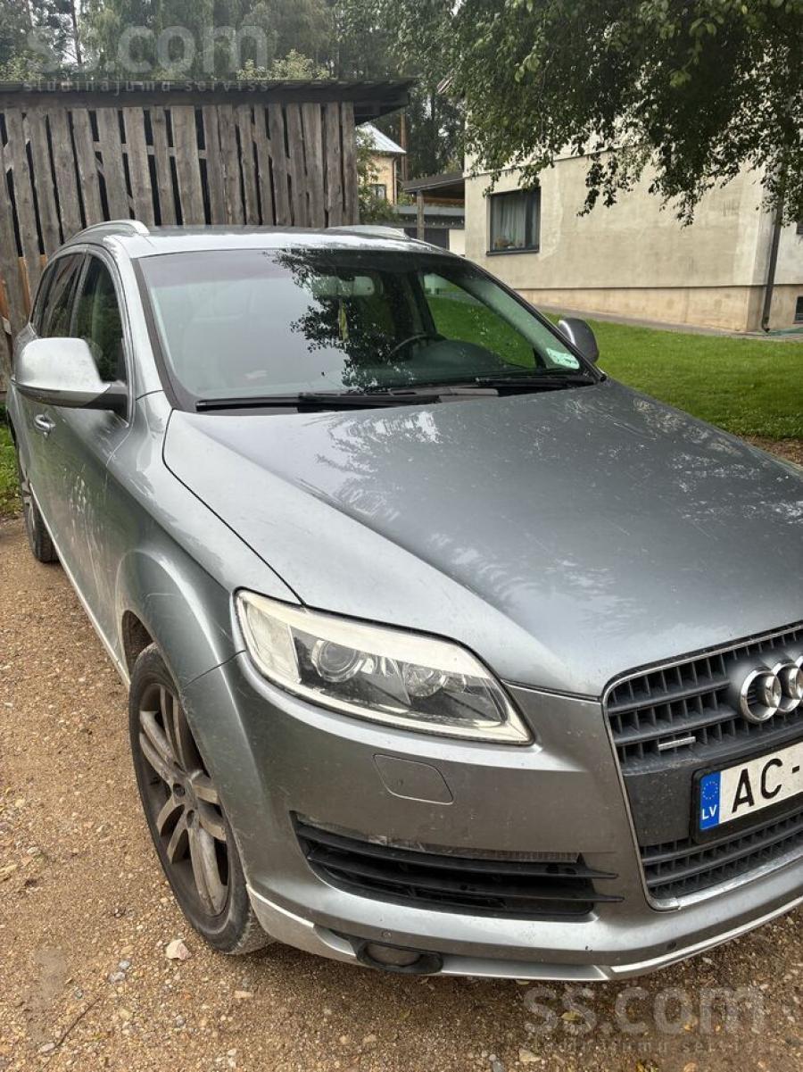 Grey Audi Q7 2006 in Ogre, with an engine capacity of 3.00 L and mileage of 360 thousand km for 4567 €, photo 1 on AUTOMOTO.COM.LV