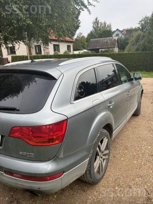 Grey Audi Q7 2006 in Ogre, with an engine capacity of 3.00 L and mileage of 360 thousand km for 4567 €, photo 3 on AUTOMOTO.COM.LV