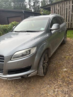 Grey Audi Q7 2006 in Ogre, with an engine capacity of 3.00 L and mileage of 360 thousand km for 4567 €, photo 5 on AUTOMOTO.COM.LV