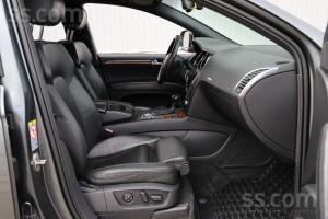 Grey Audi Q7 2006 in Tukums, with an engine capacity of 3.00 L and mileage of 304 thousand km for 6500 €, photo 6 on AUTOMOTO.COM.LV
