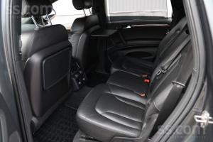Grey Audi Q7 2006 in Tukums, with an engine capacity of 3.00 L and mileage of 304 thousand km for 6500 €, photo 11 on AUTOMOTO.COM.LV