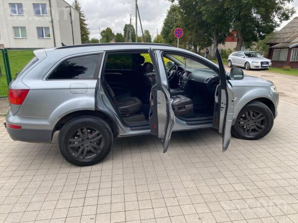 Grey Audi Q7 2006 in Rezekne, with an engine capacity of 3.00 L and mileage of 453 thousand km for 3250 €, photo 7 on AUTOMOTO.COM.LV